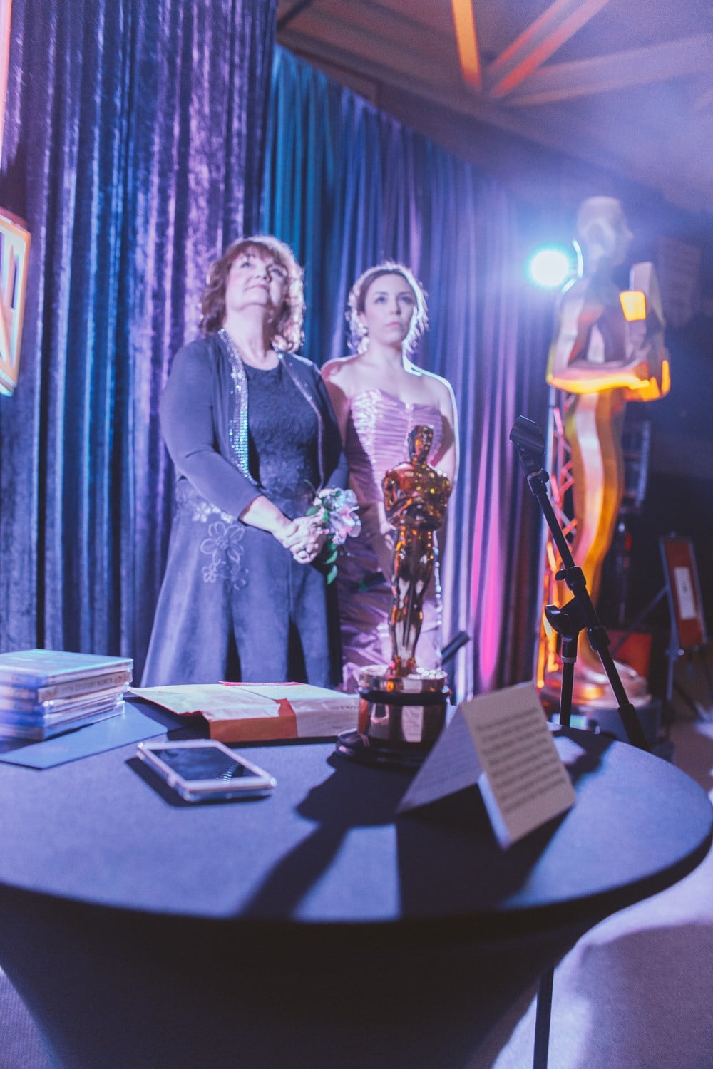 Inside the Lady Bird-themed Oscars party in Greta Gerwig’s old school ...