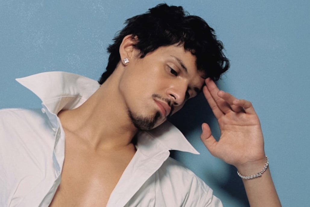 Good news: Omar Apollo and Daniel Craig make love in Queer | Dazed