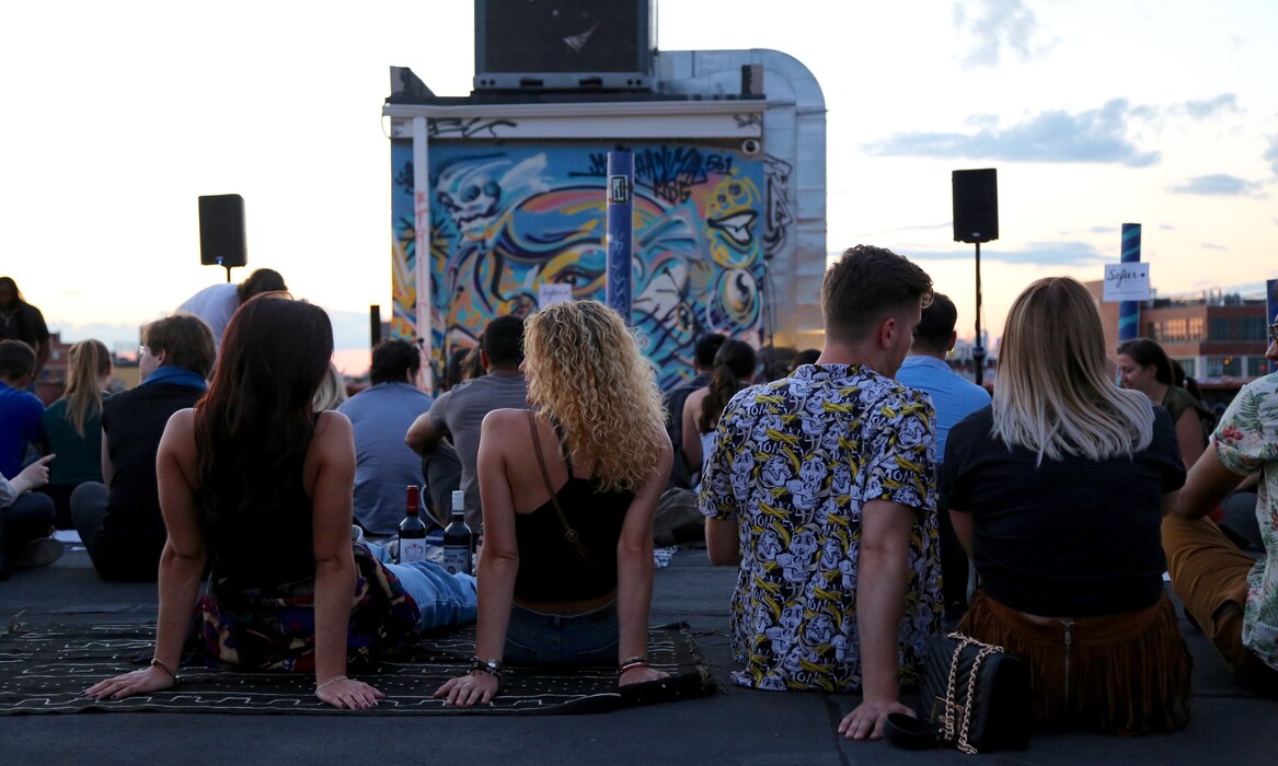 ‘Just a gig, but everyone’s single’: Inside a London singles-only event | Dazed