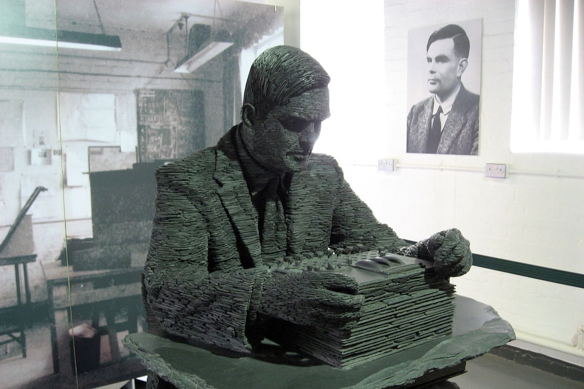 Talk to the first computer to pass the Turing test | Dazed