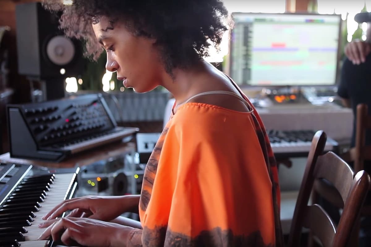 Watch a behind-the-scenes video of Solange making her album | Dazed
