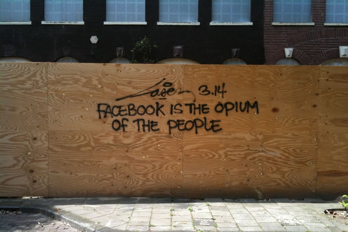 Facebook faces investigation for its creepy psychology study | Dazed