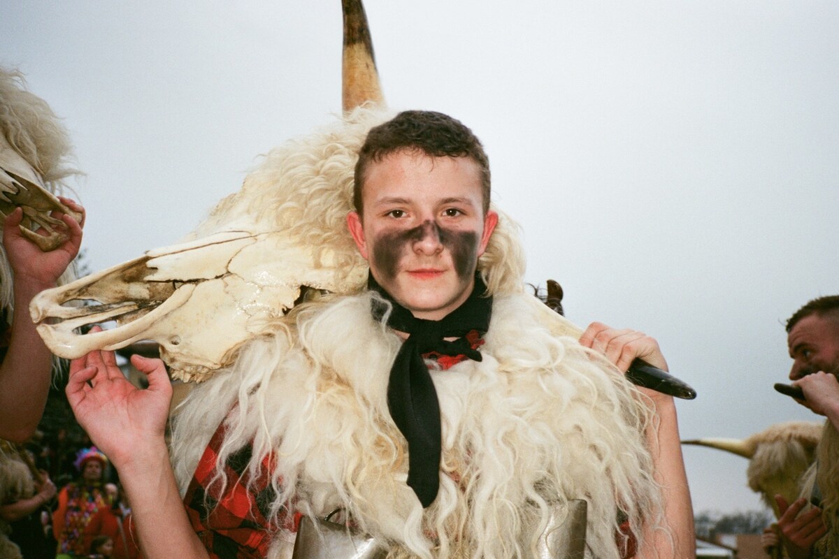 Tom Marshak, Zvončari | Dazed