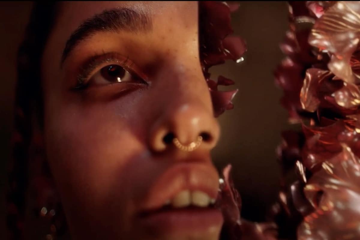 Watch FKA twigs dance with swords in her music video for ‘sad day’ | Dazed