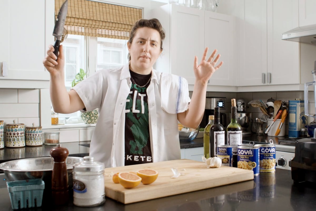 Watch this surreal cooking show teaching you how to make the worst food ...