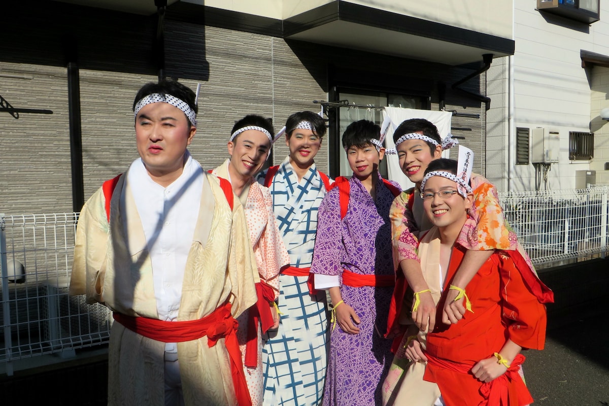 The spirit-chasing, cross-dressing men of outer Tokyo | Dazed