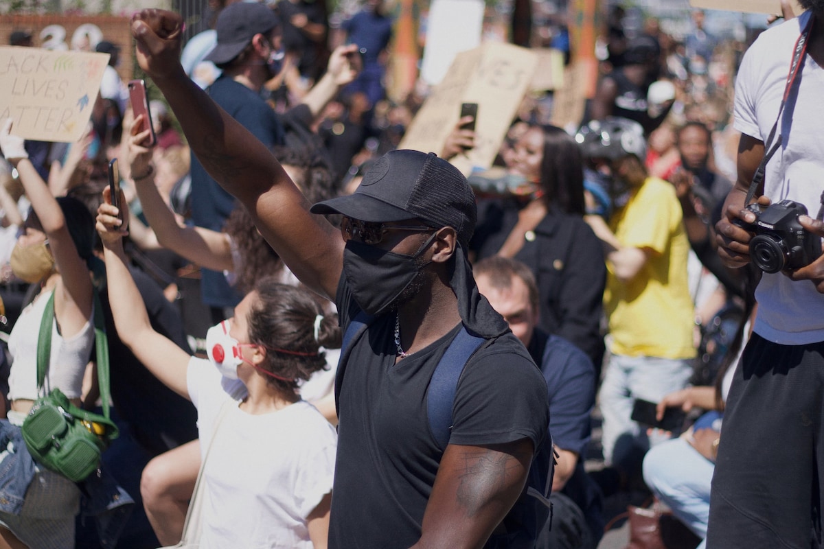 Thousands join anti-racism march in London in solidarity with US ...