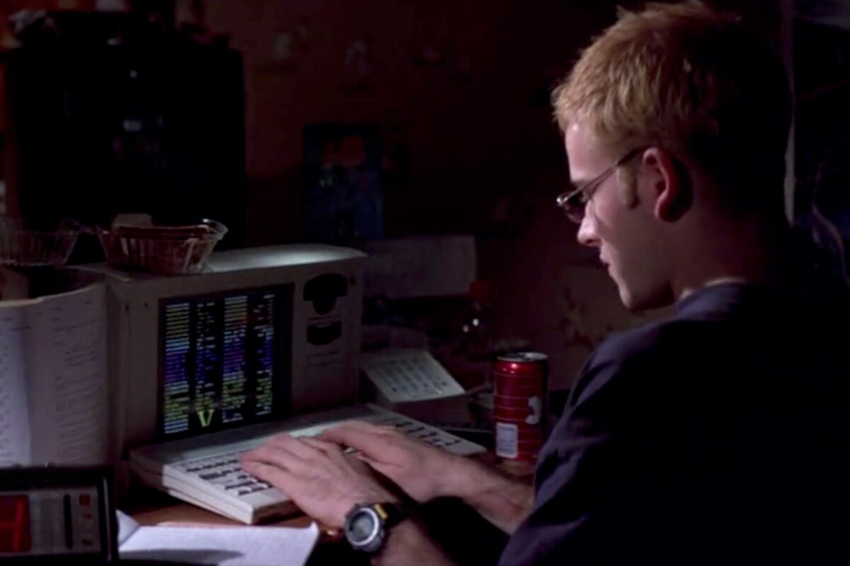 A teenage hacker has been arrested selling stolen music for ...