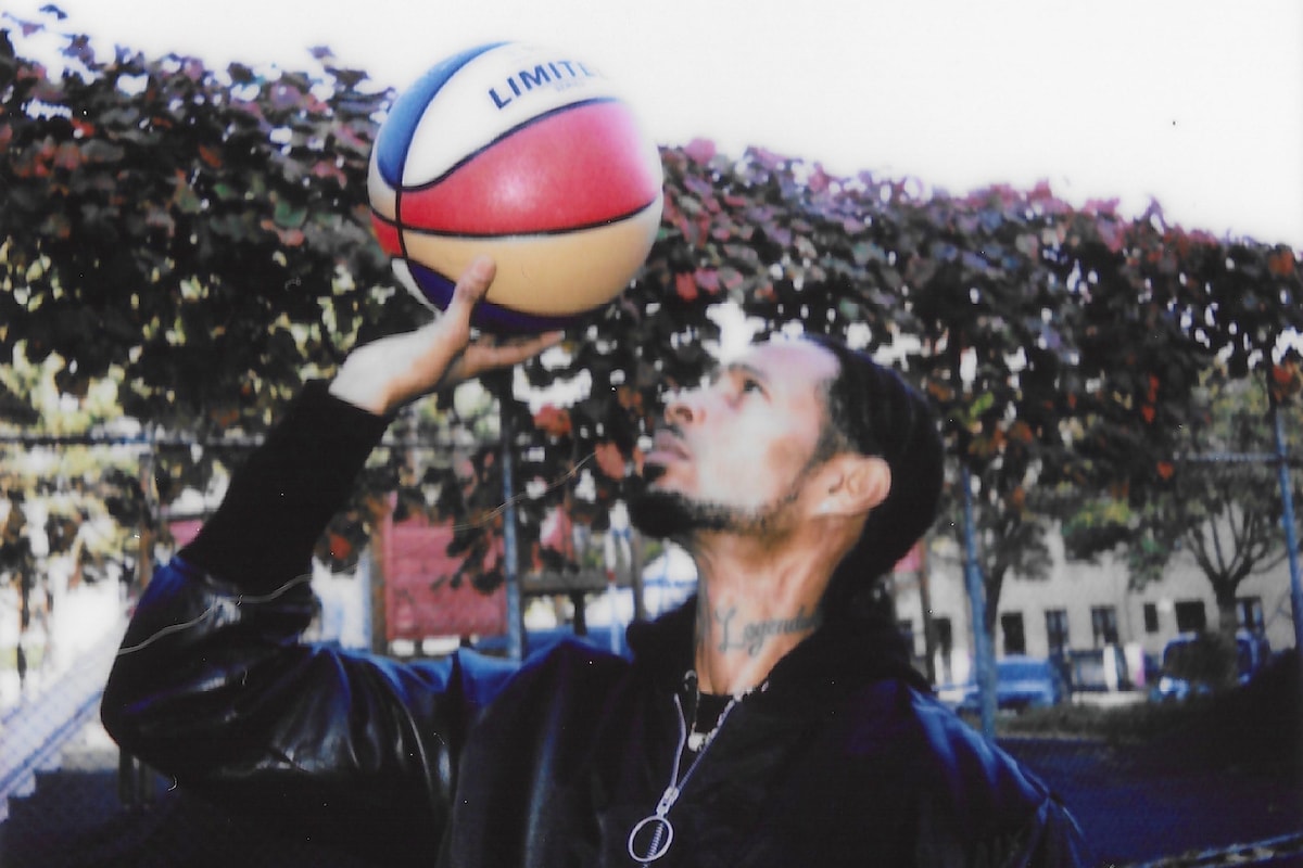 An afternoon shooting hoops with UK rap legend D Double E | Dazed