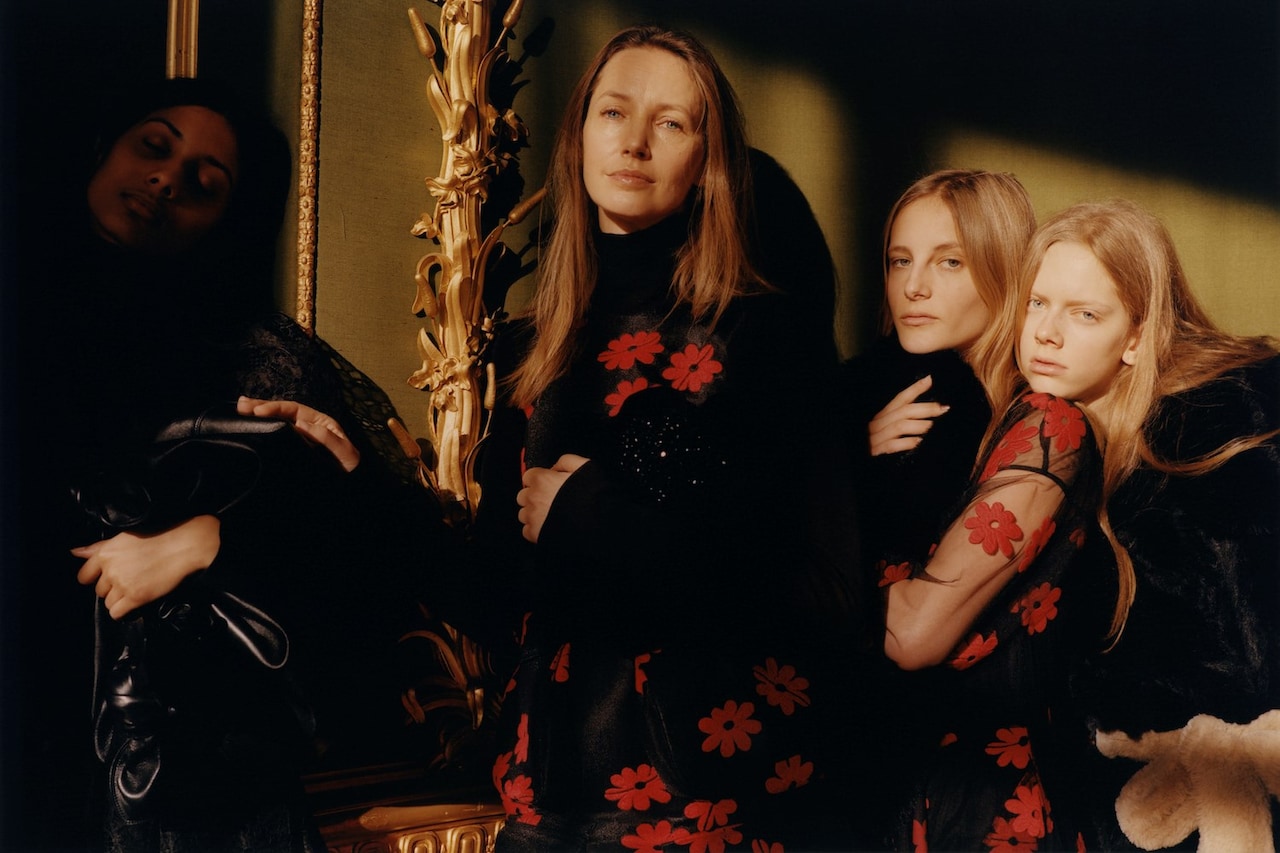 Models new and old unite for Simone Rocha’s AW17 campaign | Dazed