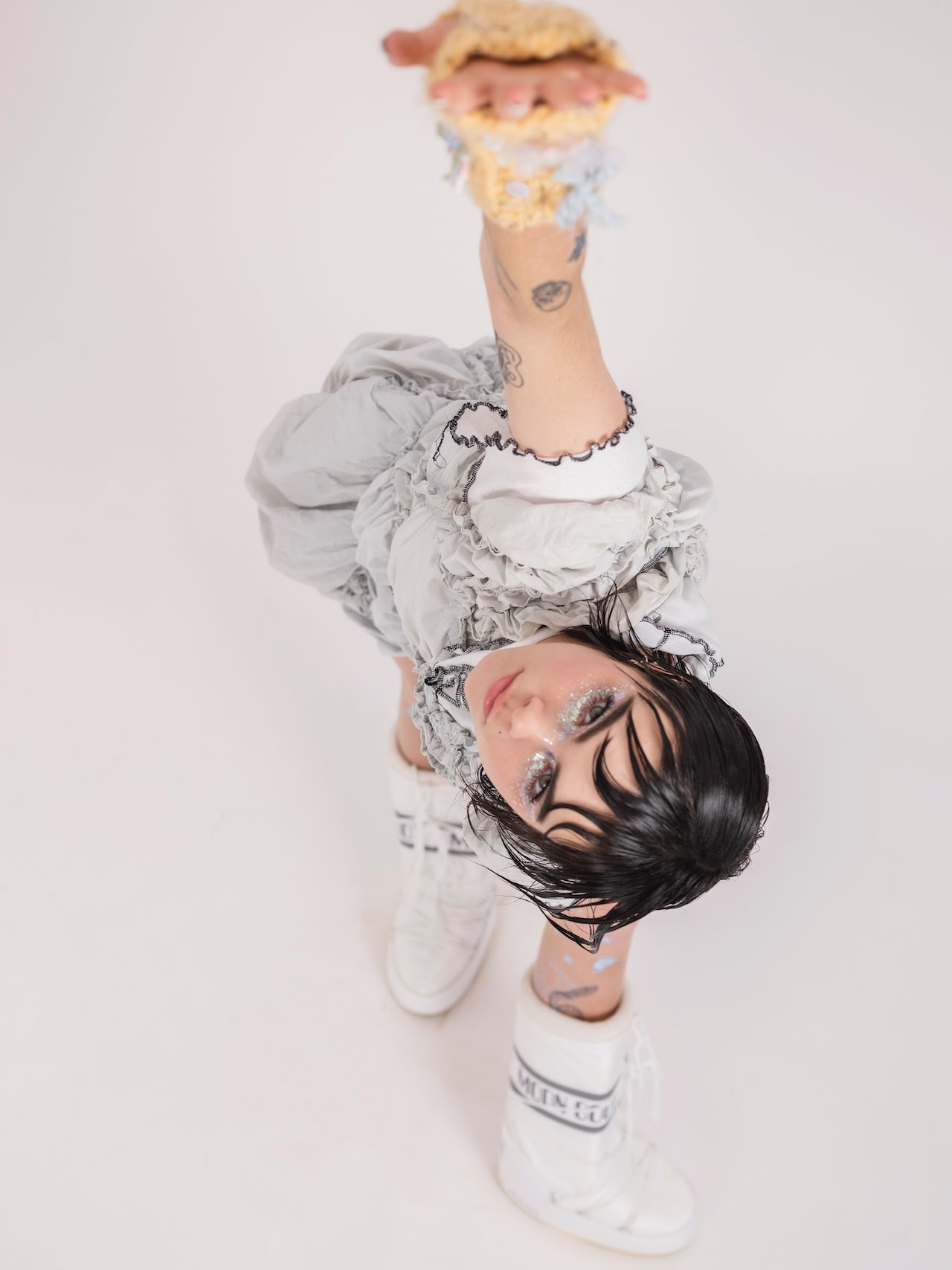 New Zealand pop idol Benee is a voice of the pandemic generation | Dazed