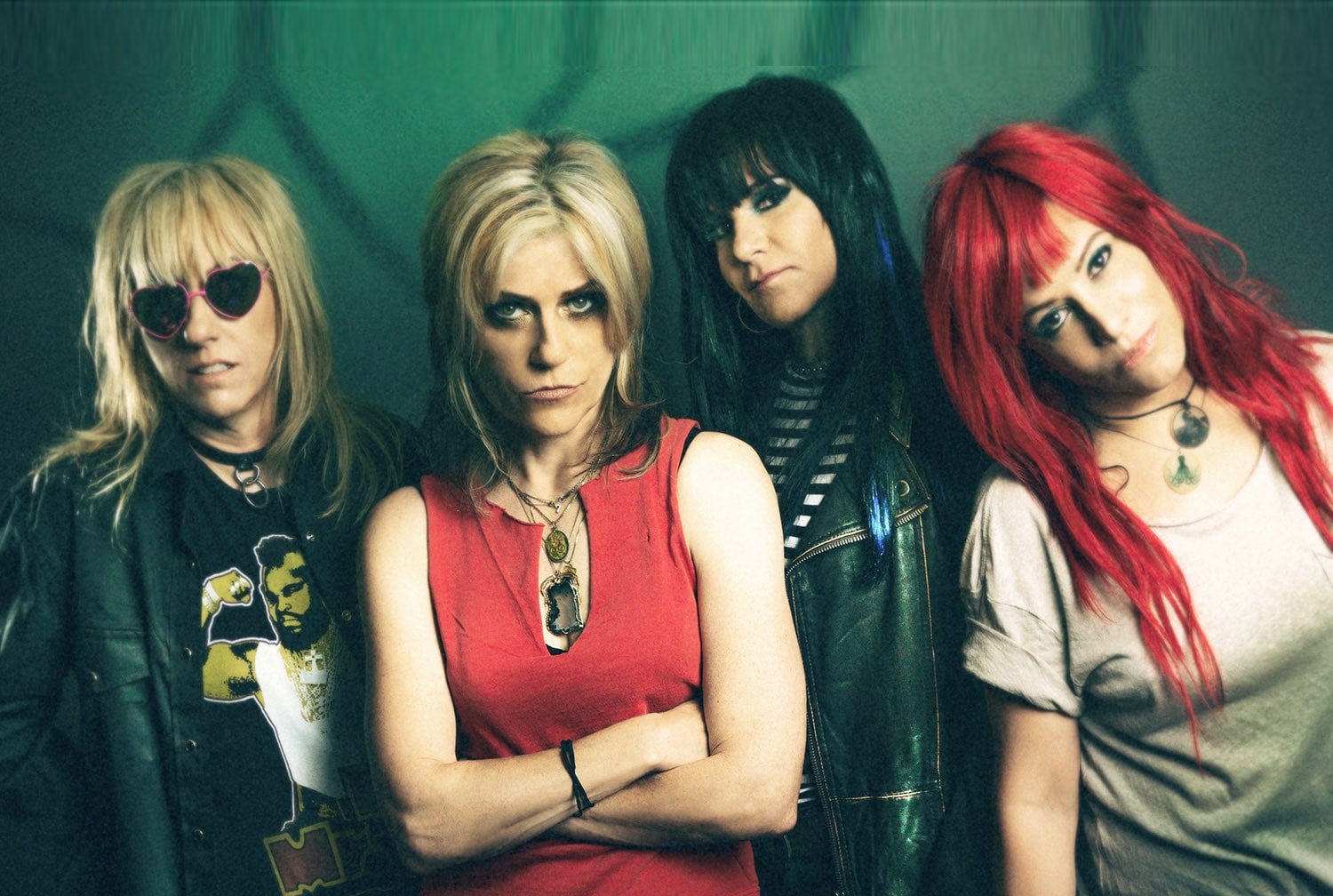 Watch the first trailer for the L7 documentary | Dazed