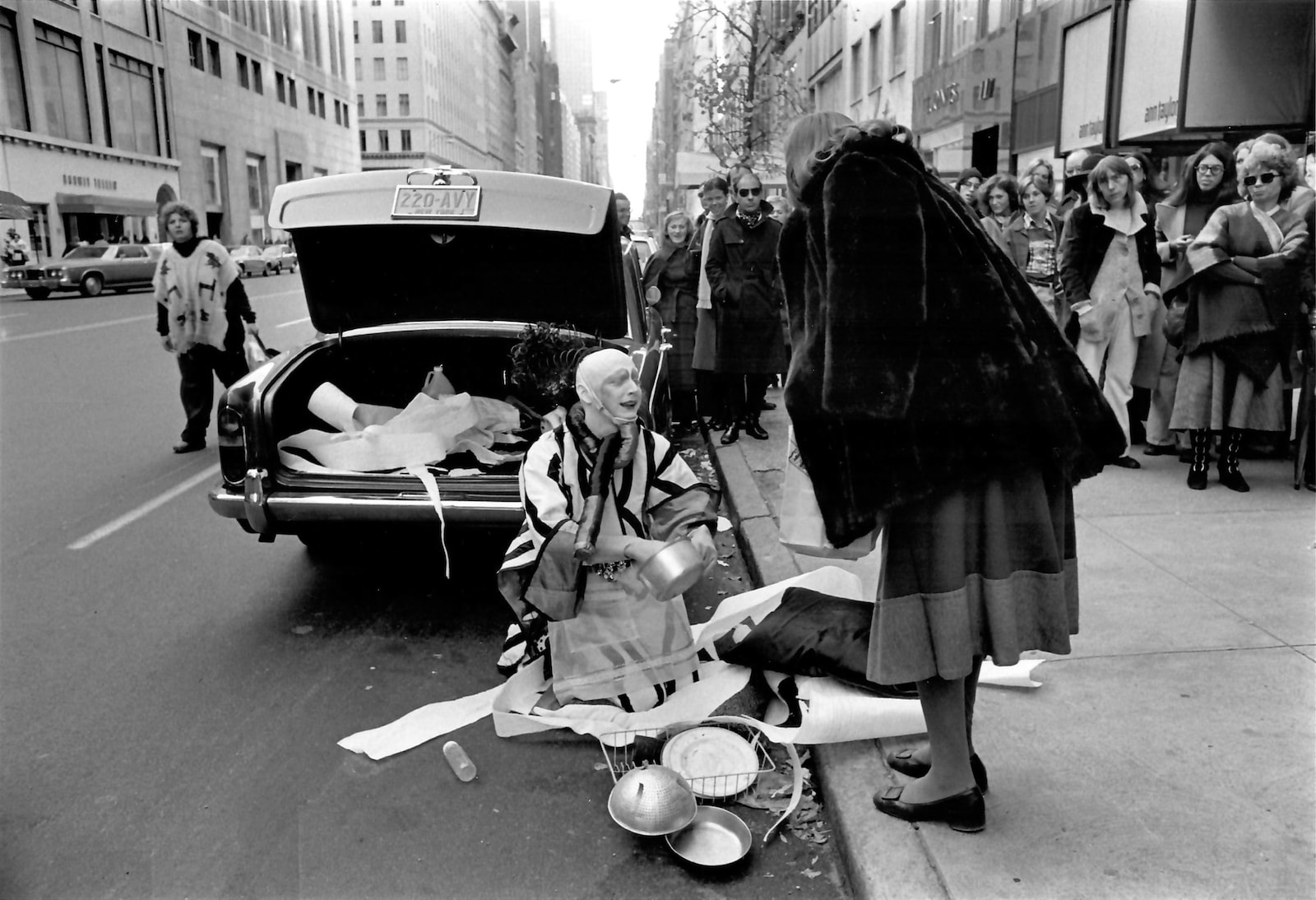 The 1970s genderqueer performance artist that turned trash into ...