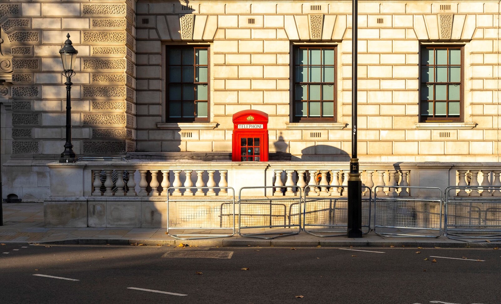 These photographs reveal the intrigue and allure of telephone boxes | Dazed