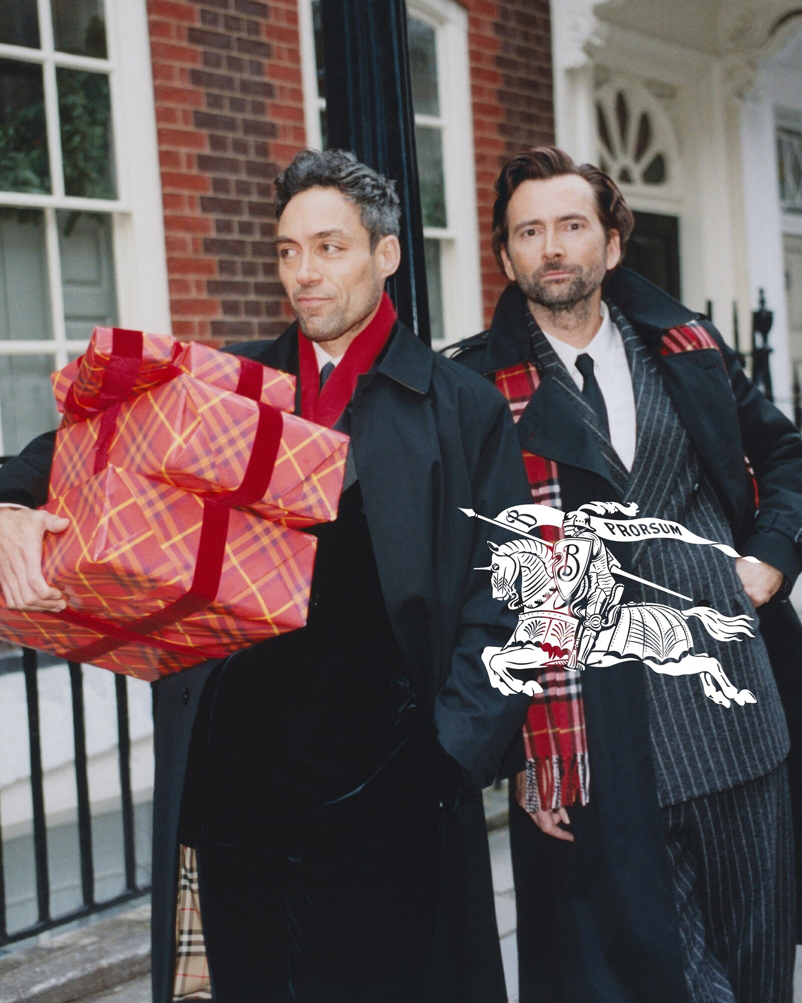 Slawn and family cosy up for Burberry, plus all the best holiday ...