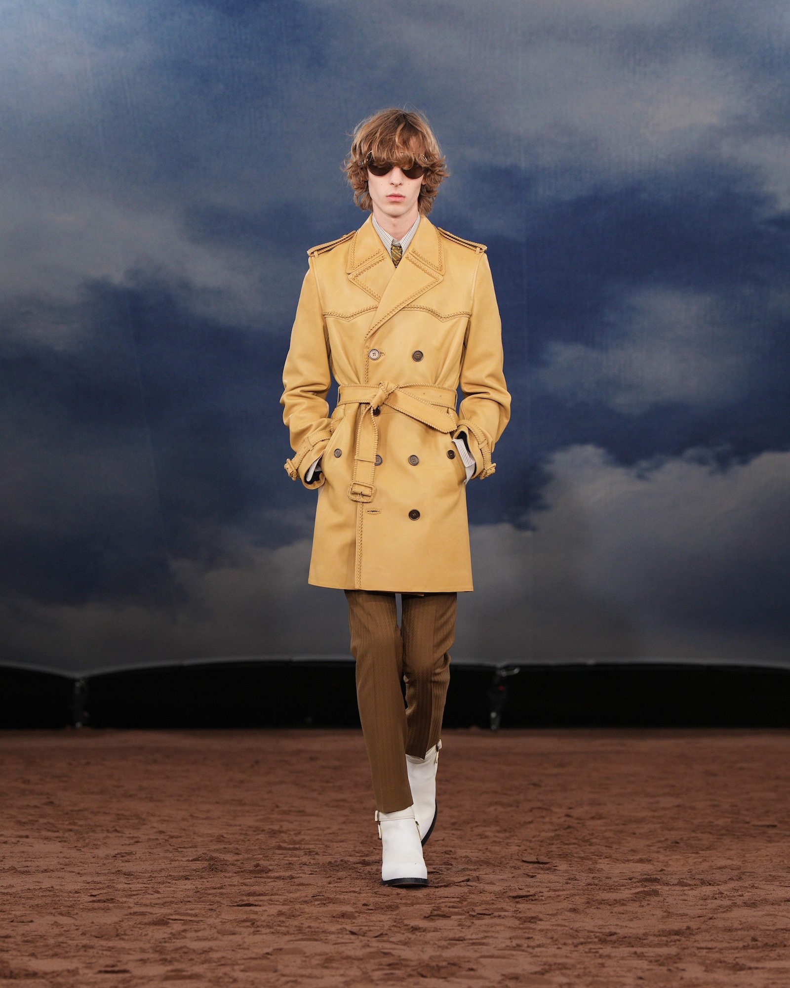 Glaston-Burberry SS26: Daniel Lee’s latest show was an ode to UK ...
