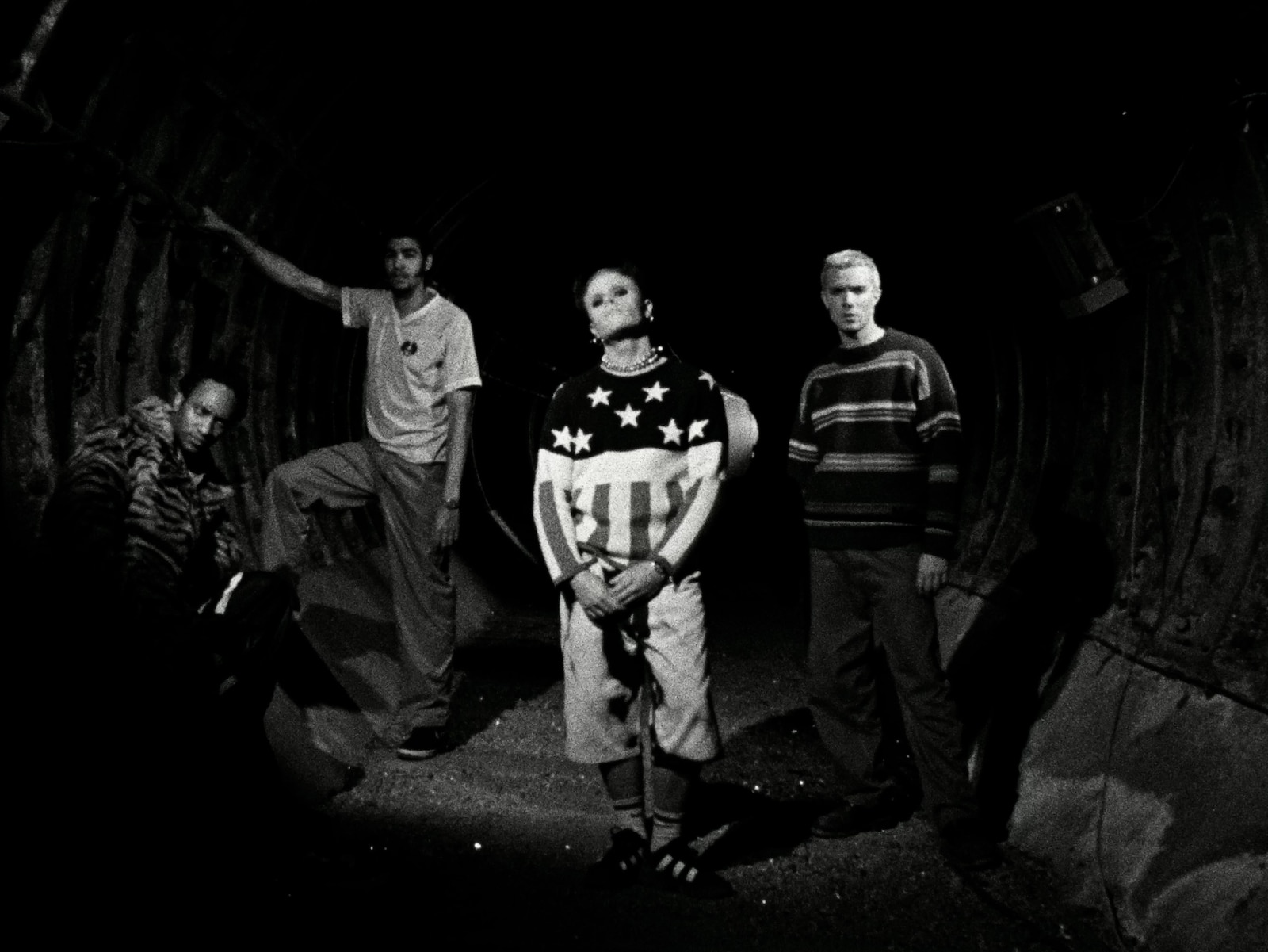 ‘Fast, angry, chaotic’: The story behind the Prodigy’s ‘Firestarter ...