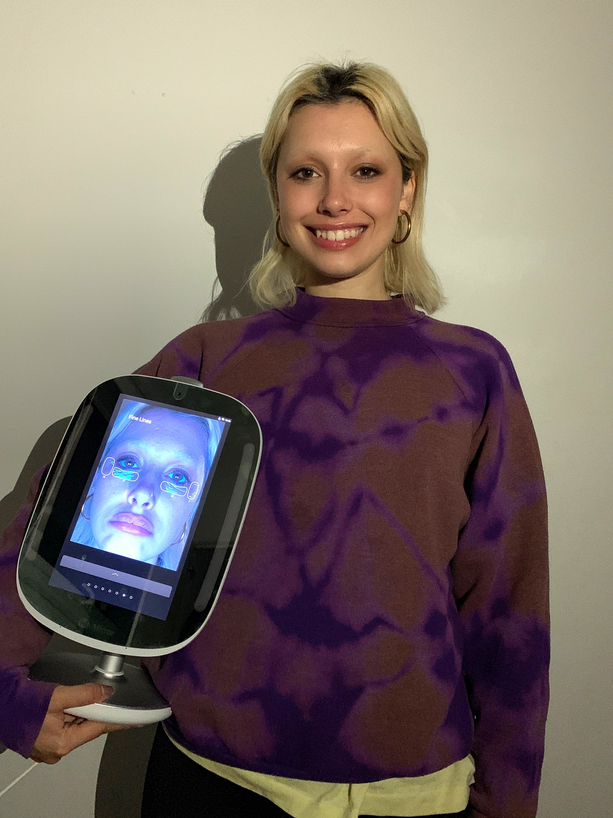 I tried out the HiMirror smart mirror for a week | Dazed