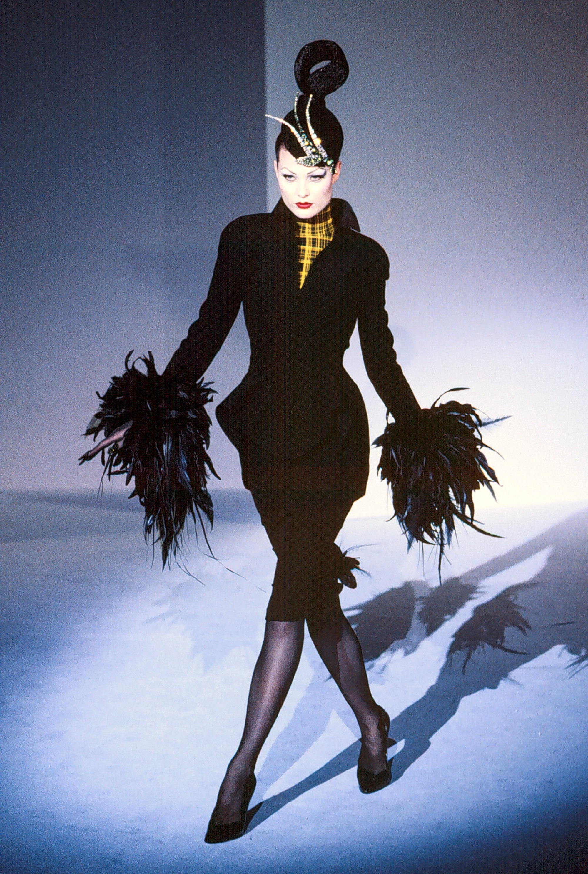 In pictures: Shalom Harlow’s most iconic catwalk moments | Dazed