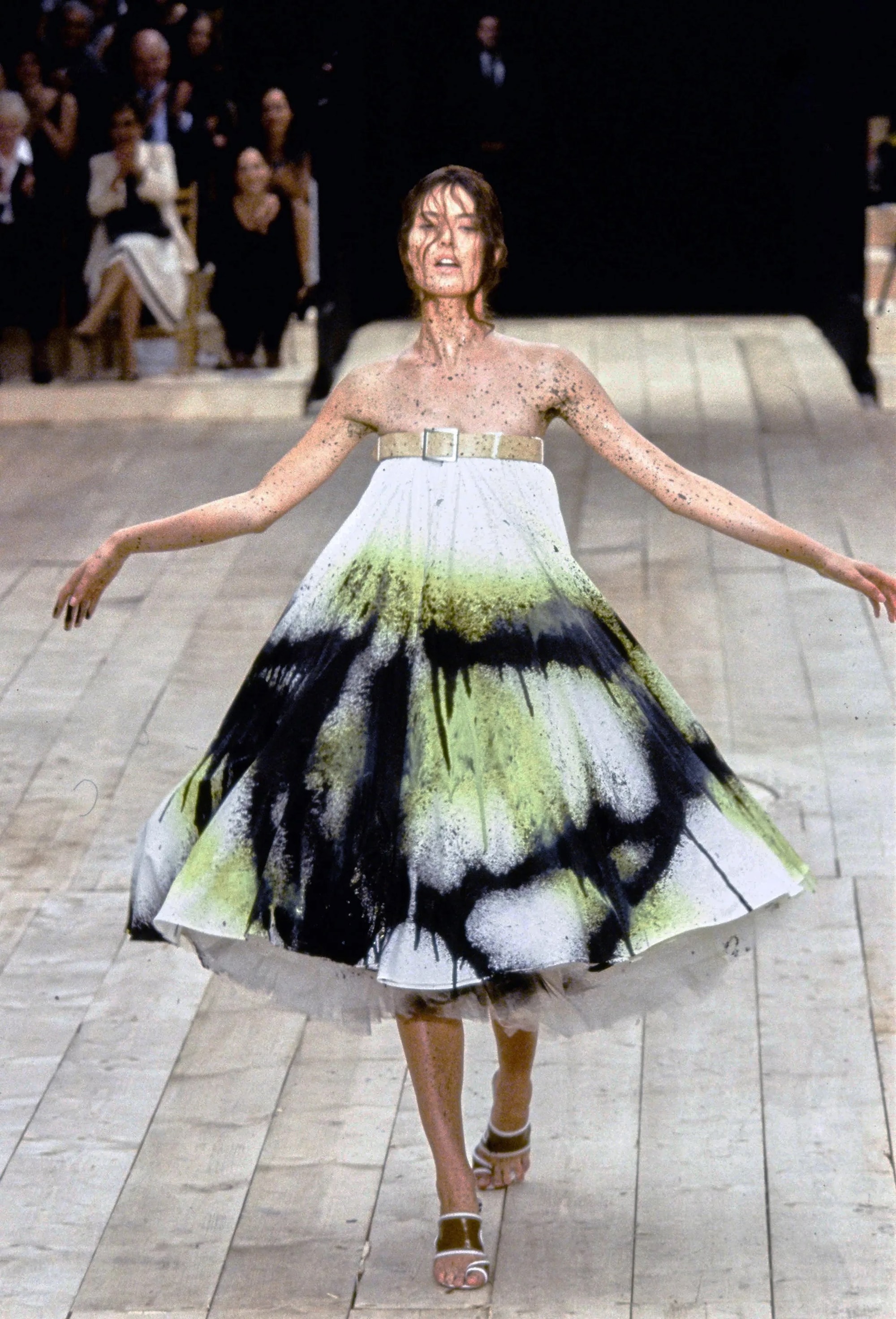 In pictures: Shalom Harlow’s most iconic catwalk moments | Dazed