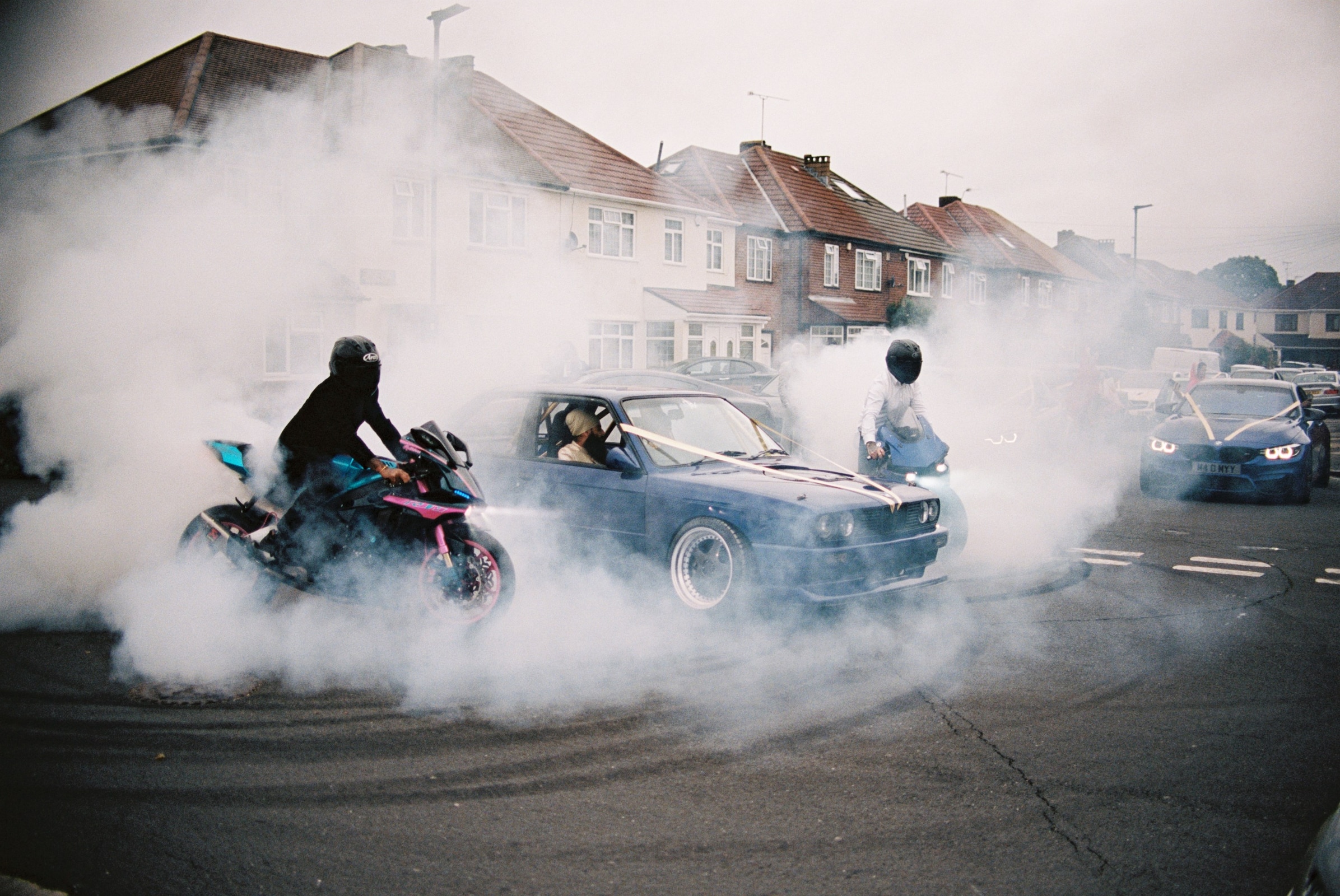 These photos document west London’s car cruising culture | Dazed