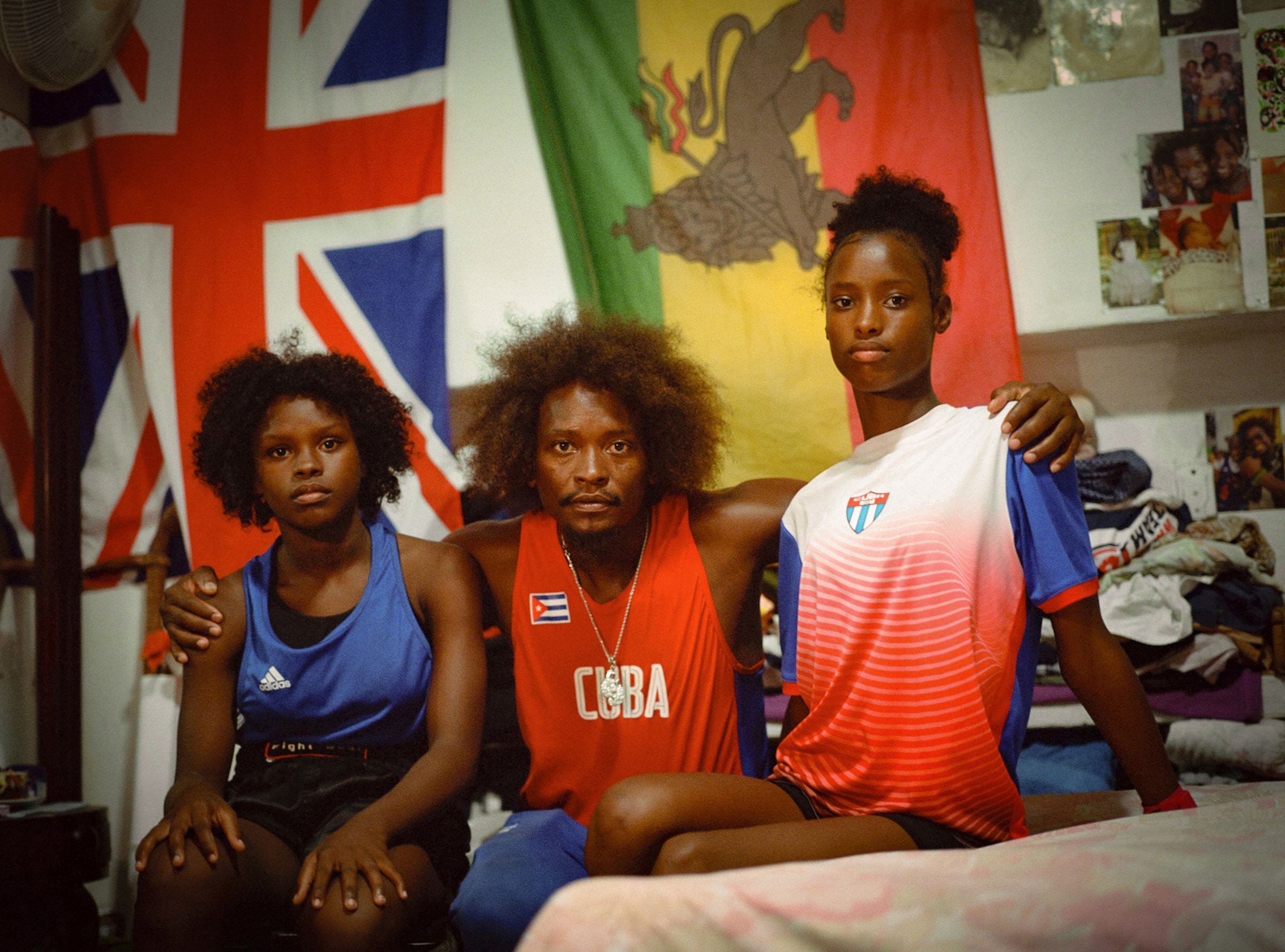 Boxing Sisters: These powerful portraits depict Cuba’s teen fighters ...