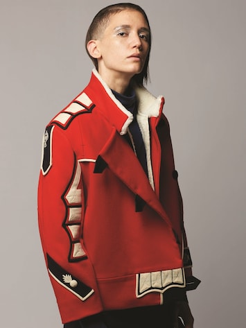 Christopher Raeburn reimagines military uniforms for AW16 Womenswear ...