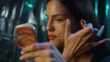 Watch Moffy Gathorne Hardy's oddly satisfying everyday make-up tutorial ...