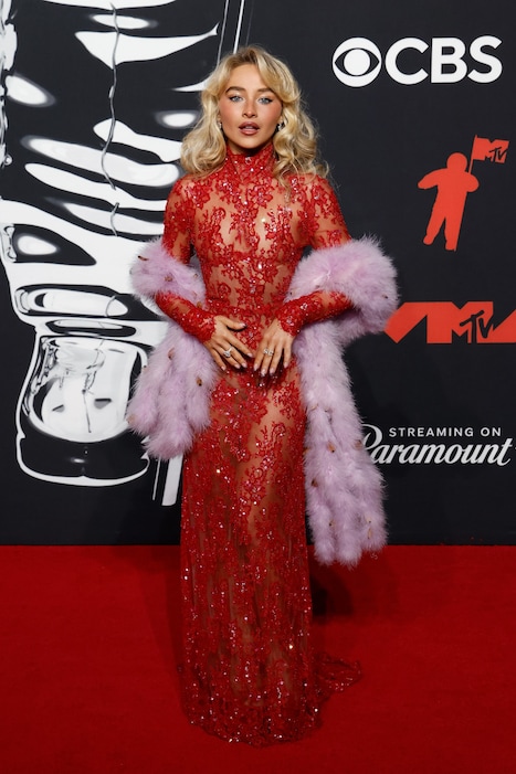 These are the only looks you need to see from the 2025 MTV VMAs | Dazed