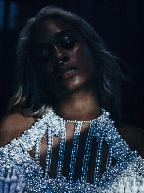 Abra – Autumn/Winter 2016 | Dazed