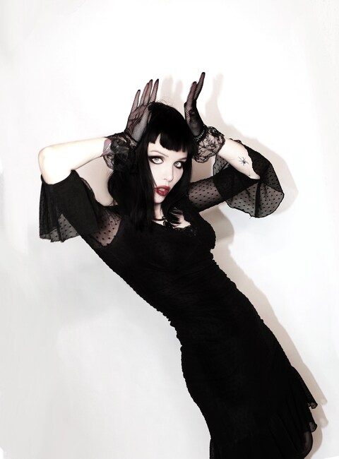 Listen to Alice Glass’ new single, ‘SUFFER AND SWALLOW’ | Dazed