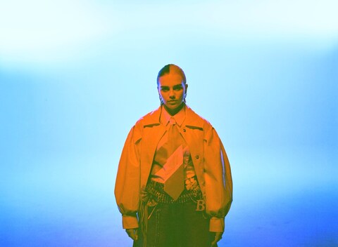 Issey Cross makes tantalising, technicolour pop music that has your ...