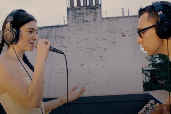 Watch Lorde and Jack Antonoff perform ‘Solar Power’ on a stormy NYC ...
