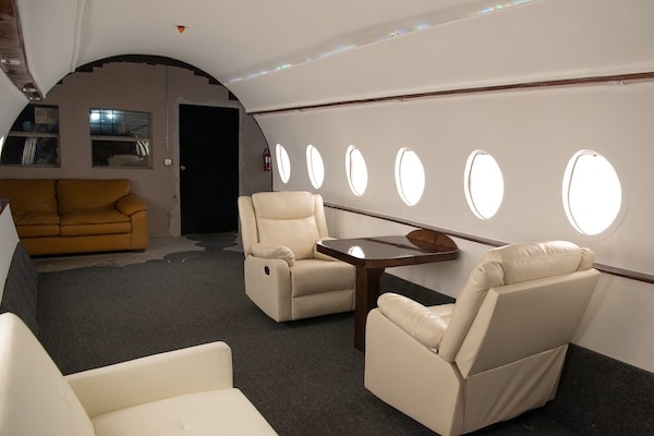 Influencers are posing in fake private jets, we’re questioning reality ...