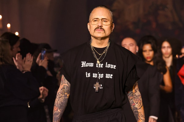 Say it with your chest: Designers are protesting via slogan tees ...