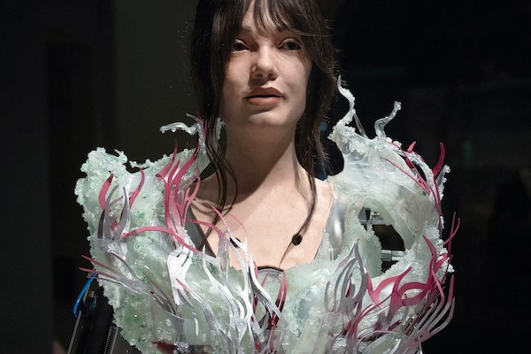 LFW’s hottest model? A humanoid artist in a shapeshifting, biological ...