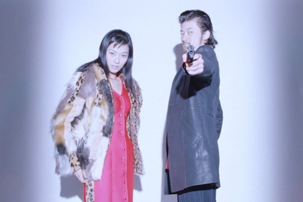 Shark Skin Man and Peach Hip Girl, the offbeat 90s Japanese crime ...