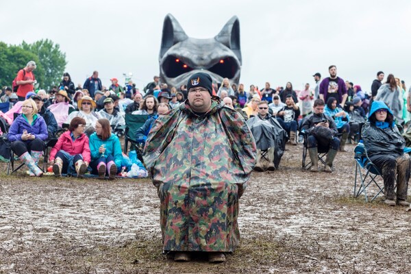 These photographs of festival goers are so, so sad | Dazed