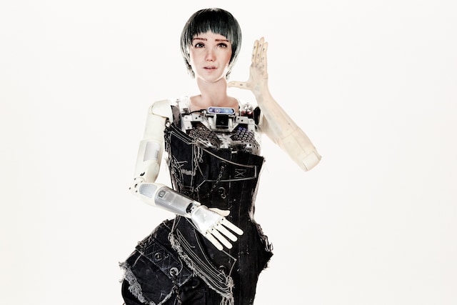 A conversation with Desdemona, the world’s first robot rockstar | Dazed
