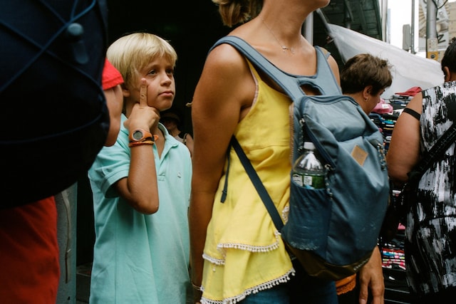 Daniel Arnold’s photographs capture the ‘novelty and audacity’ of NYC ...