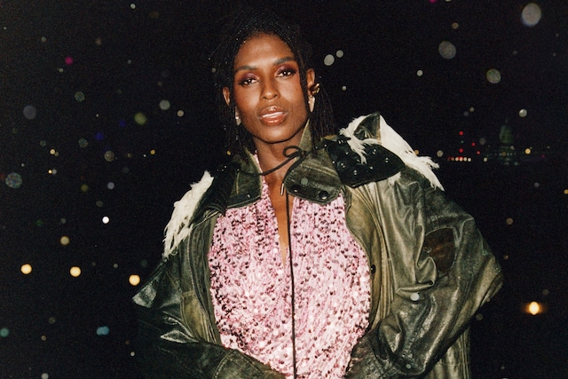 Aimee Lou Wood and Michael Ward are falling in love (with Burberry) | Dazed