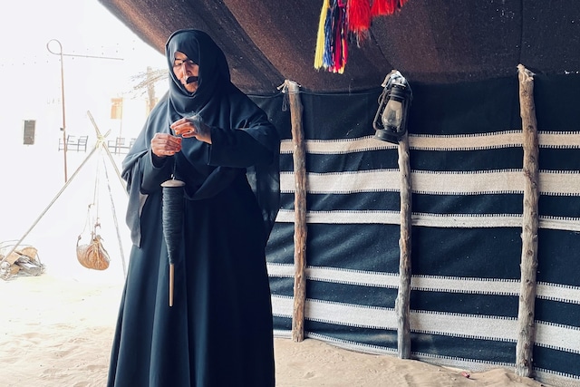 These photographs offer a rare glimpse into the lives of Bedouin women ...