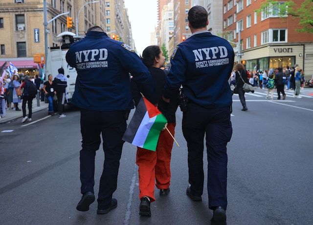 Pro-Palestine protesters arrested outside Met Gala | Dazed