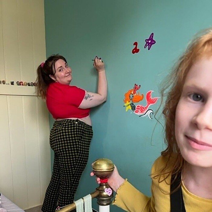 Lena Dunham will paint a mural in your home | Dazed