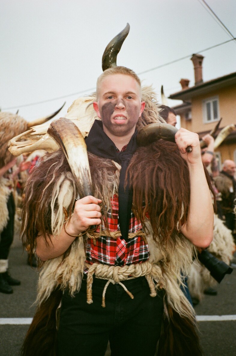 Tom Marshak, Zvončari | Dazed