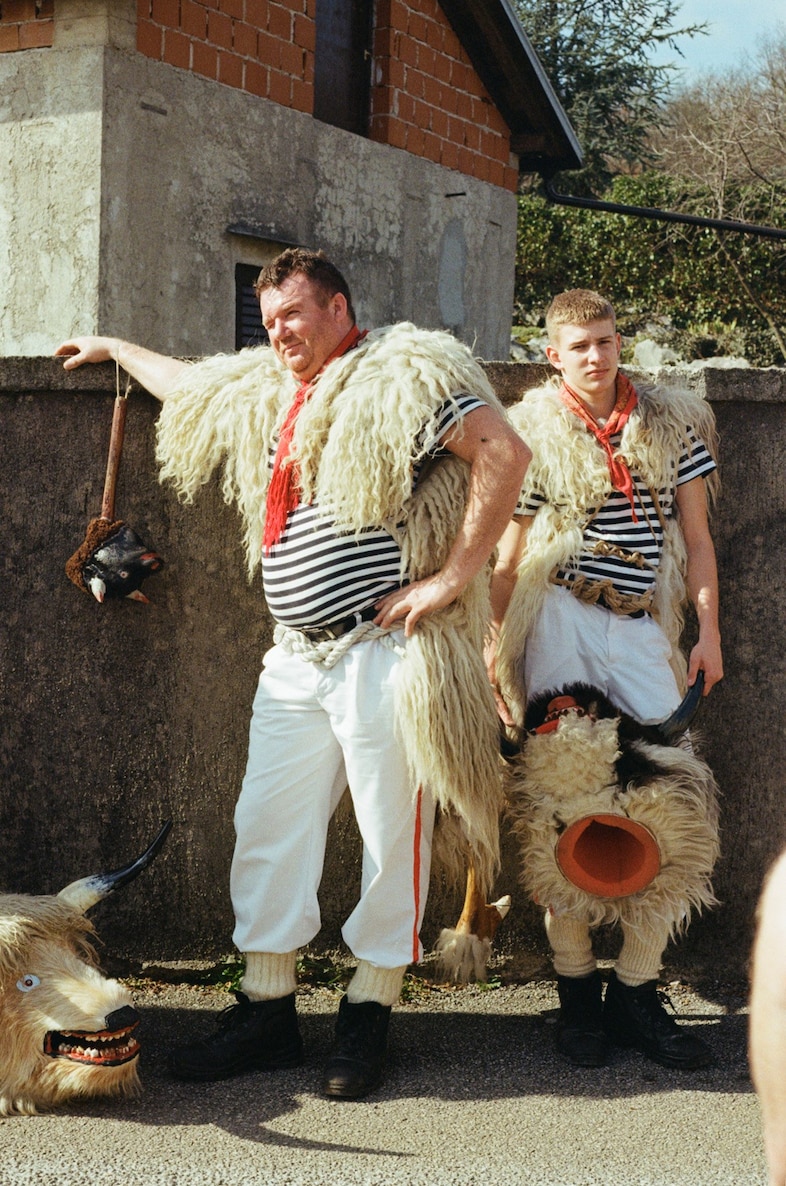 Tom Marshak, Zvončari | Dazed