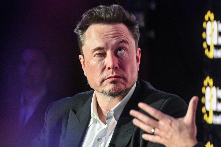 Elon Musks Neuralink Implants Its First Ever Human Brain Chip Dazed