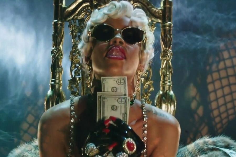 Rihanna Wins Lengthy Court Battle Against Topshop Dazed
