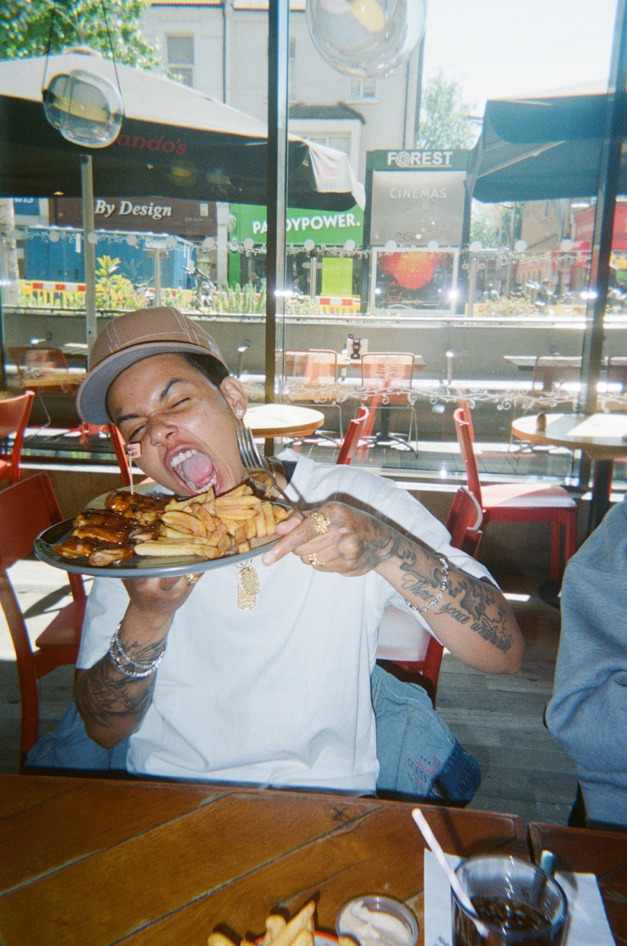 Rising R&B star kwn on her new EP and that viral kiss with Kehlani | Dazed