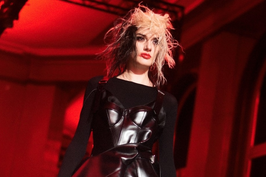 A bunch of Debbie Harry doppelgängers just hit the Paris runway | Dazed